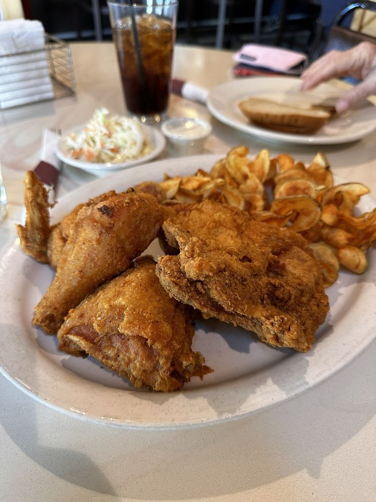 SULLIVAN SALOON - Updated August 2024 - 11 Photos & 17 Reviews - 165 ...