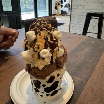 THE YARD MILKSHAKE BAR - Updated September 2024 - 96 Photos & 79 ...