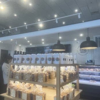 PARIS BAGUETTE - Updated December 2025 - 70 Photos & 29 Reviews - 24 ...