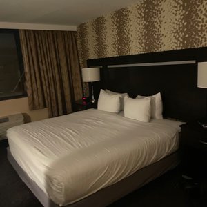 THE STRATHALLAN ROCHESTER HOTEL & SPA - A DOUBLETREE BY HILTON - 252 ...