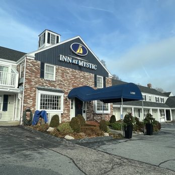 INN AT MYSTIC - Updated August 2025 - 125 Photos & 159 Reviews - 3 ...