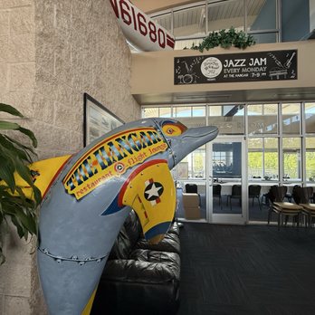 THE HANGAR RESTAURANT & FLIGHT LOUNGE - Updated January 2026 - 610 ...