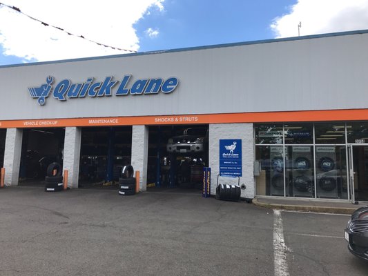 QUICK LANE AUTO - Updated September 2025 - 14 Photos & 45 Reviews ...