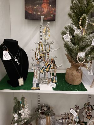 PAINTED TREE BOUTIQUES - Updated October 2025 - 136 Photos & 35 Reviews ...