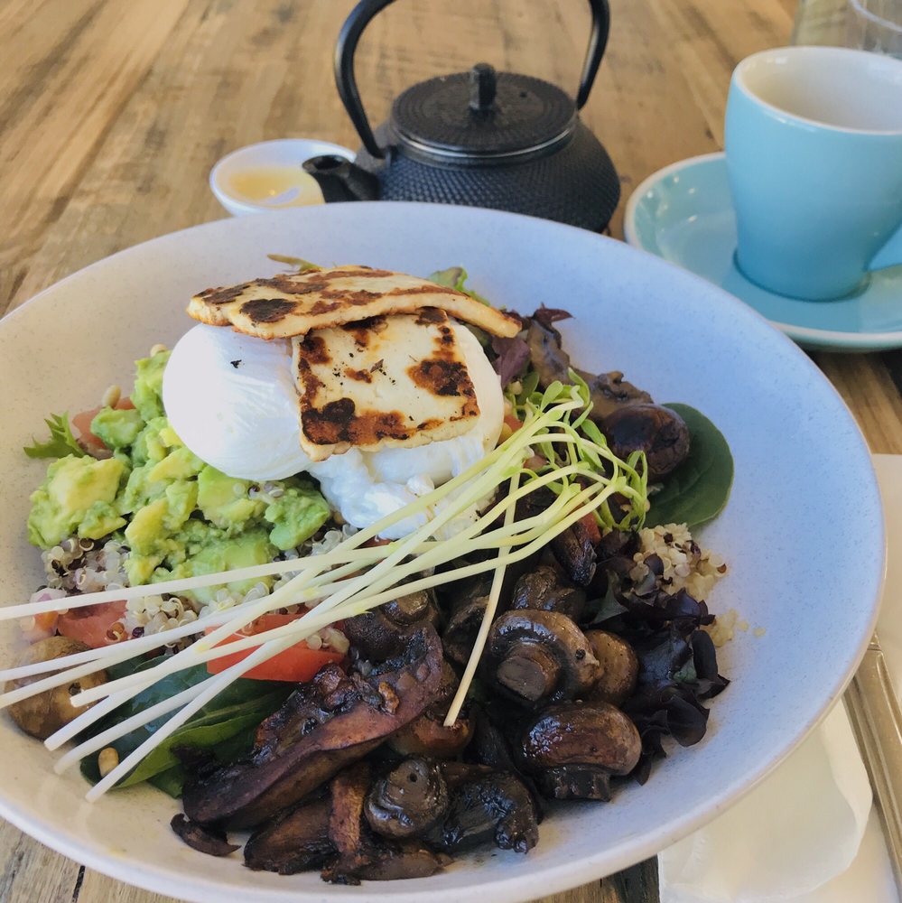 SEA VISTA - 13 Photos - 1 Noble St, Gerringong New South Wales ...