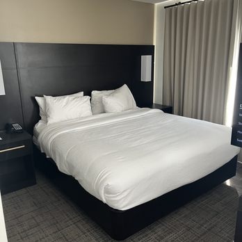 RESIDENCE INN FRESNO CLOVIS - Updated August 2025 - 67 Photos & 16 ...