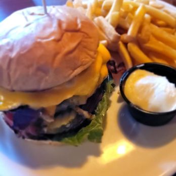 THE CRAZY GATOR - Updated December 2025 - 99 Photos & 150 Reviews - 402 ...