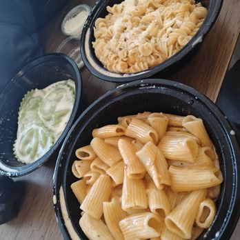 PASTA FRESCA - Updated April 2025 - 422 Photos & 342 Reviews - 6135 ...