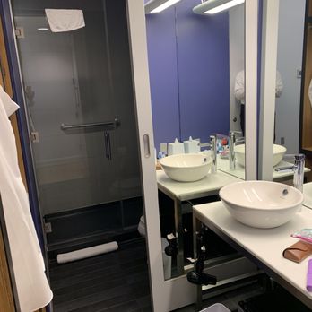 ALOFT NEW YORK BROOKLYN - Updated October 2025 - 231 Photos & 260 ...