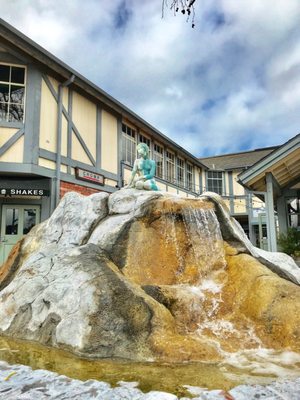 THE LITTLE MERMAID FOUNTAIN - Updated November 2024 - 69 Photos & 28 ...