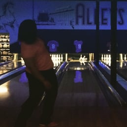 MUSTANG ALLEY’S - Updated July 2025 - 132 Photos & 135 Reviews - 1300 ...