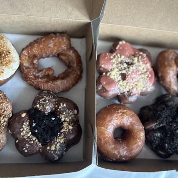 CURIOSITY DOUGHNUTS - Updated October 2025 - 188 Photos & 51 Reviews ...