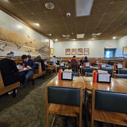 LIONS TAP FAMILY RESTAURANT - Updated July 2025 - 236 Photos & 512 ...