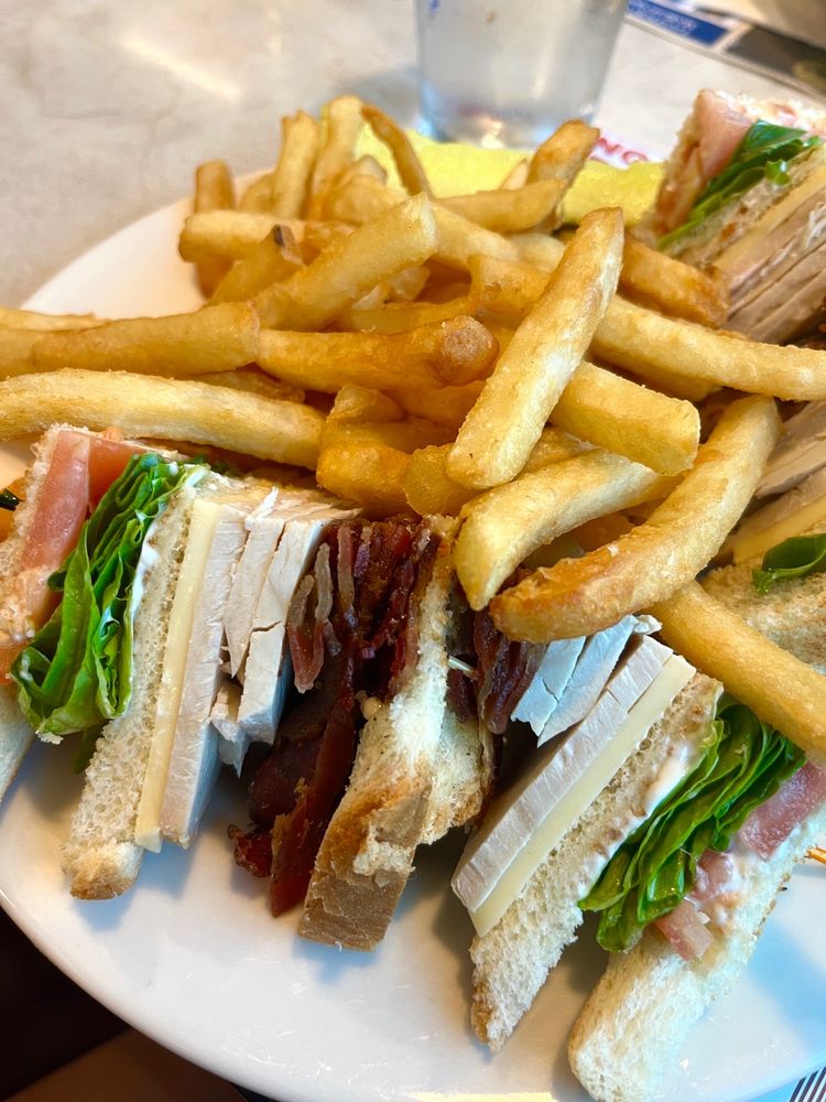 VALLEY DINER RESTAURANT - Updated March 2025 - 67 Photos & 157 Reviews ...