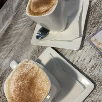 LOCAL TABLE - Updated January 2025 - 729 Photos & 679 Reviews - 24033 ...