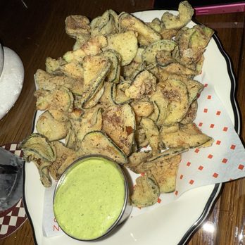 ZARELLA PIZZERIA & TAVERNA - Updated July 2025 - 205 Photos & 76 ...