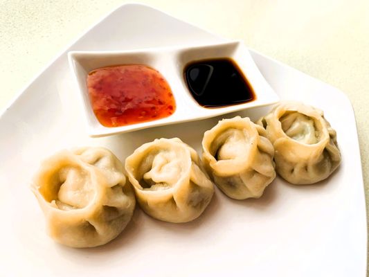 MOMO BAR N GRILL - Updated October 2025 - 16 Photos - 6402 Millpond Rd ...