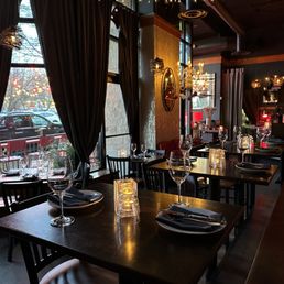 SWEL RESTAURANT - Updated December 2025 - 476 Photos & 488 Reviews ...