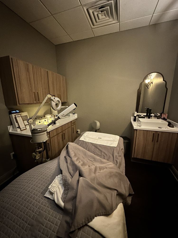 WOODHOUSE SPA - SAN ANTONIO - QUARRY - Updated October 2025 - 71 Photos ...