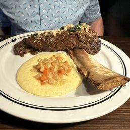 BARONS ON 1ST - Updated July 2025 - 147 Photos & 42 Reviews - 302 E 1st ...