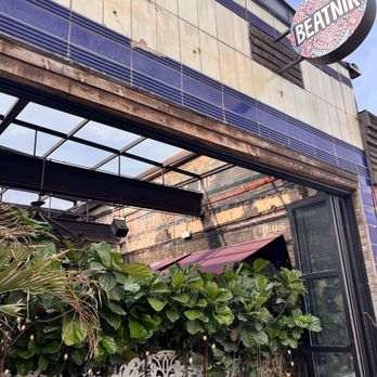 BEATNIK WEST TOWN - Updated May 2024 - 2012 Photos & 770 Reviews - 1604 ...