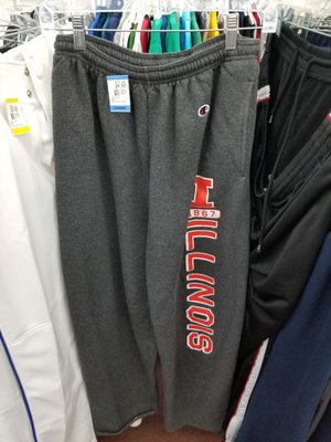 UNIQUE - Updated June 2024 - 132 Photos & 102 Reviews - 3748 N Elston ...