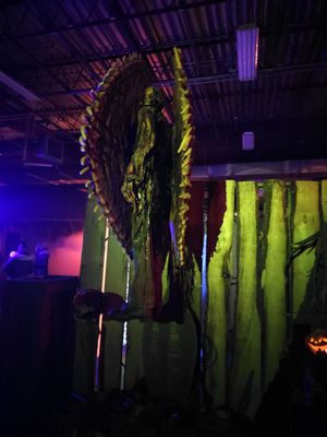 DEADMONTON HAUNTED HOUSE - Updated March 2026 - 103 Photos & 39 Reviews ...