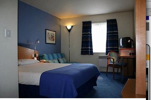 HOLIDAY INN EXPRESS BRISTOL CITY CENTRE - Updated December 2025 - 12 ...