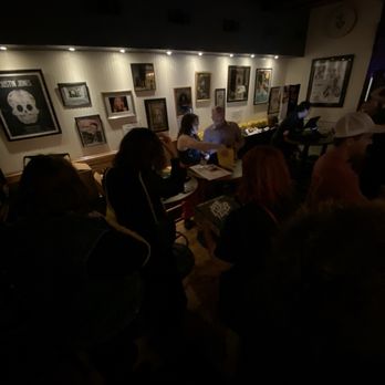 PIE SHOP - Updated October 2025 - 83 Photos & 90 Reviews - 1339 H St NE ...