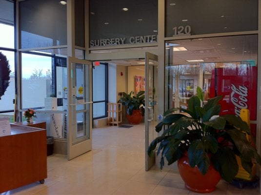 MERCY SURGERY CENTER - Updated March 2025 - 1229 E Seminole St ...