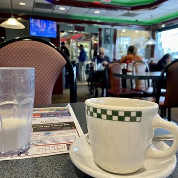 RAYAN POISSONNERIE & RESTAURANT - Updated November 2024 - 58 Photos ...