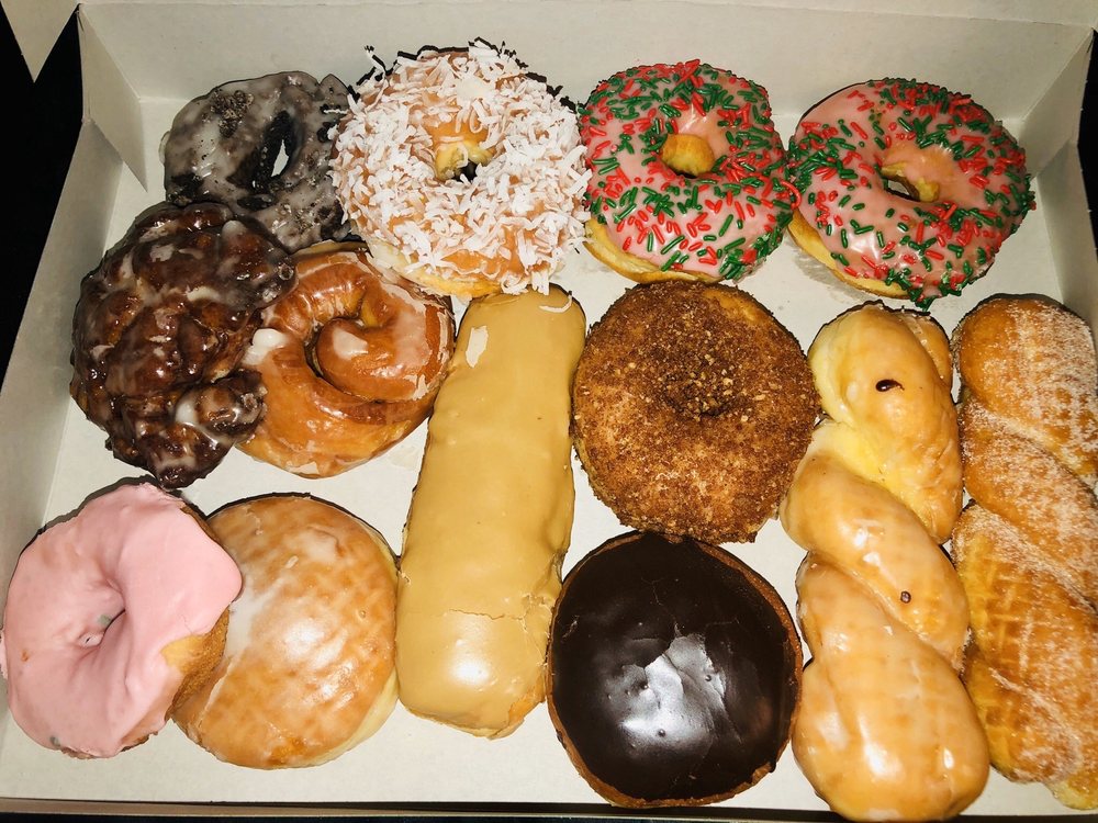 YUM YUM DONUTS - LEMON GROVE - 138 Photos & 80 Reviews - 6998 Federal ...