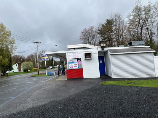 COUNTRY DRIVE-IN - Updated October 2025 - 81 Photos & 88 Reviews - 1455 ...