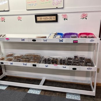LAURA’S BAKE SHOP AND CAFE - Updated October 2025 - 23 Photos - 237 ...