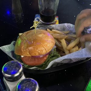 HENRY’S BAR & GRILL - 81 Photos & 55 Reviews - 501 W Redlands Blvd ...