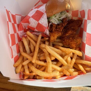 JAM HOT CHICKEN - Updated February 2025 - 419 Photos & 197 Reviews ...
