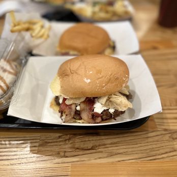 BURGER MOJO - Updated June 2025 - 156 Photos & 231 Reviews - 209 ...