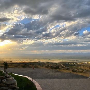 RUBY 360 LODGE - Updated December 2025 - 64 Photos & 10 Reviews - 301 N ...