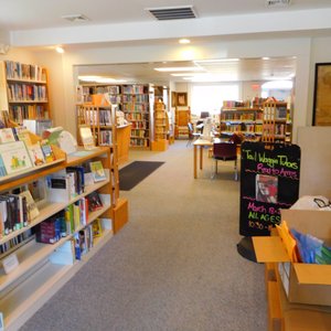 LAKEVILLE PUBLIC LIBRARY - Updated September 2025 - 18 Photos - 4 ...