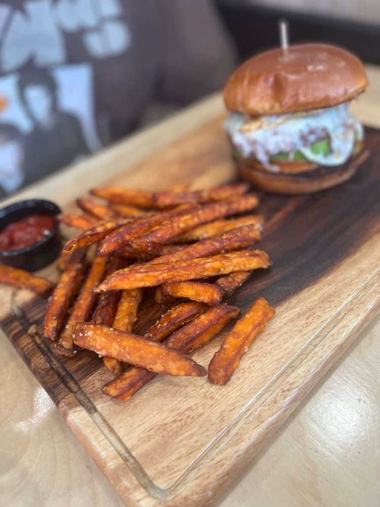 WICKED COW TARZANA - Updated November 2025 - 258 Photos & 269 Reviews ...