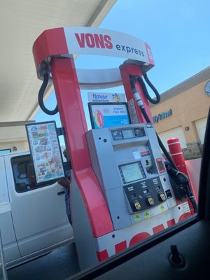 VONS GAS STATION - Updated August 2025 - 30 Photos & 65 Reviews - 1820 ...