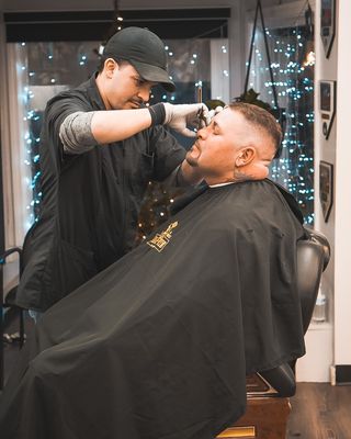 CLASSIC CUTZ BARBER SHOP - Updated December 2025 - 14 Photos & 19 ...
