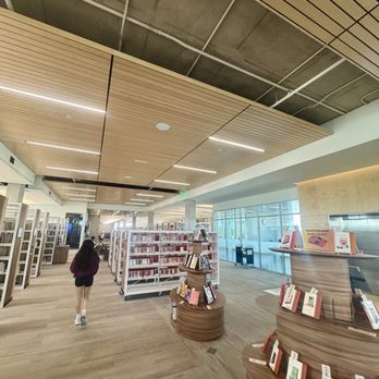 ROUND ROCK PUBLIC LIBRARY - Updated December 2025 - 70 Photos & 12 ...