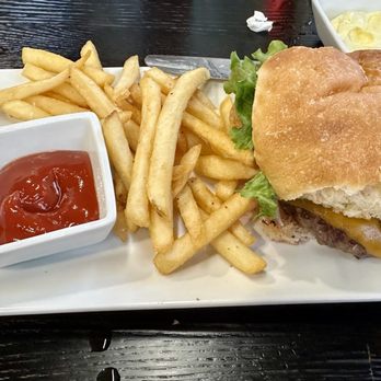 808 CRAFT HOUSE - Updated July 2024 - 132 Photos & 82 Reviews - 92 ...