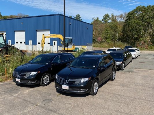 EXTREME LIMO & SHUTTLE SERVICE - Updated July 2025 - 18 Photos & 12 ...