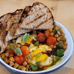 PERENN - RANCHARRAH - Updated September 2025 - 1711 Photos & 694 ...