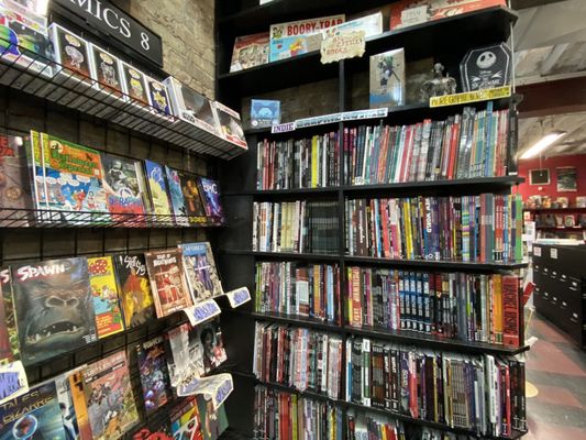 CHICAGO COMICS - Updated December 2024 - 42 Photos & 158 Reviews - 3244 ...