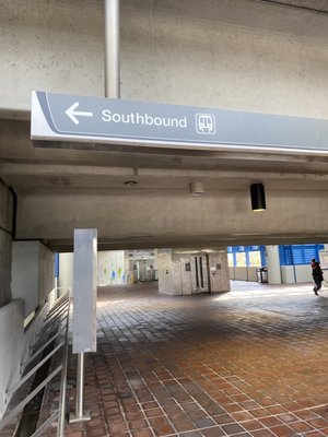 DR. MARTIN LUTHER KING JR. PLAZA STATION - Updated January 2026 - 6205 ...