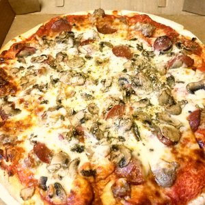 FAMOUS YETI’S PIZZA - Updated July 2025 - 49 Photos & 111 Reviews ...