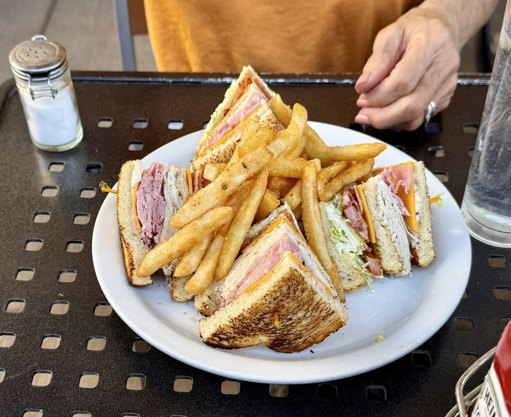 BRUNCH SNOB - Updated June 2025 - 205 Photos & 129 Reviews - 1920 West ...